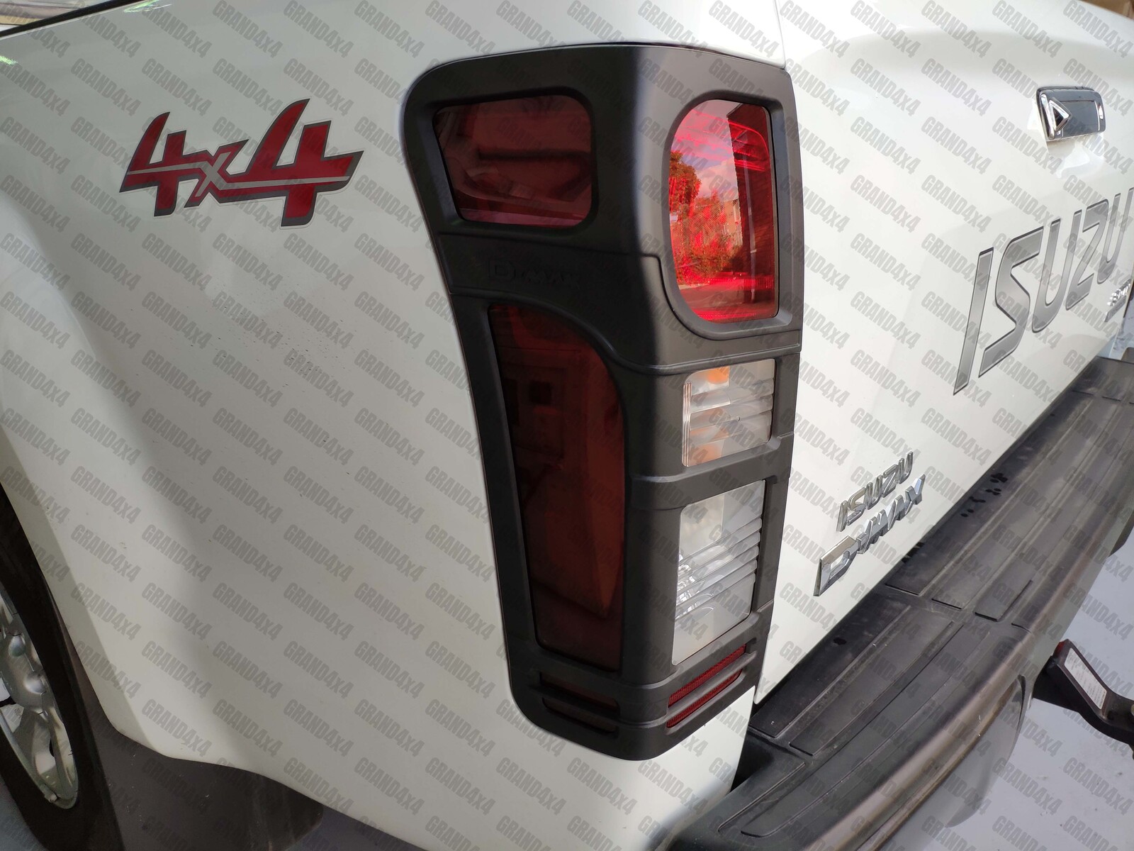Matte Black Rear Light Trim Cover Surrounds for Isuzu D-Max DMax 2012 ...