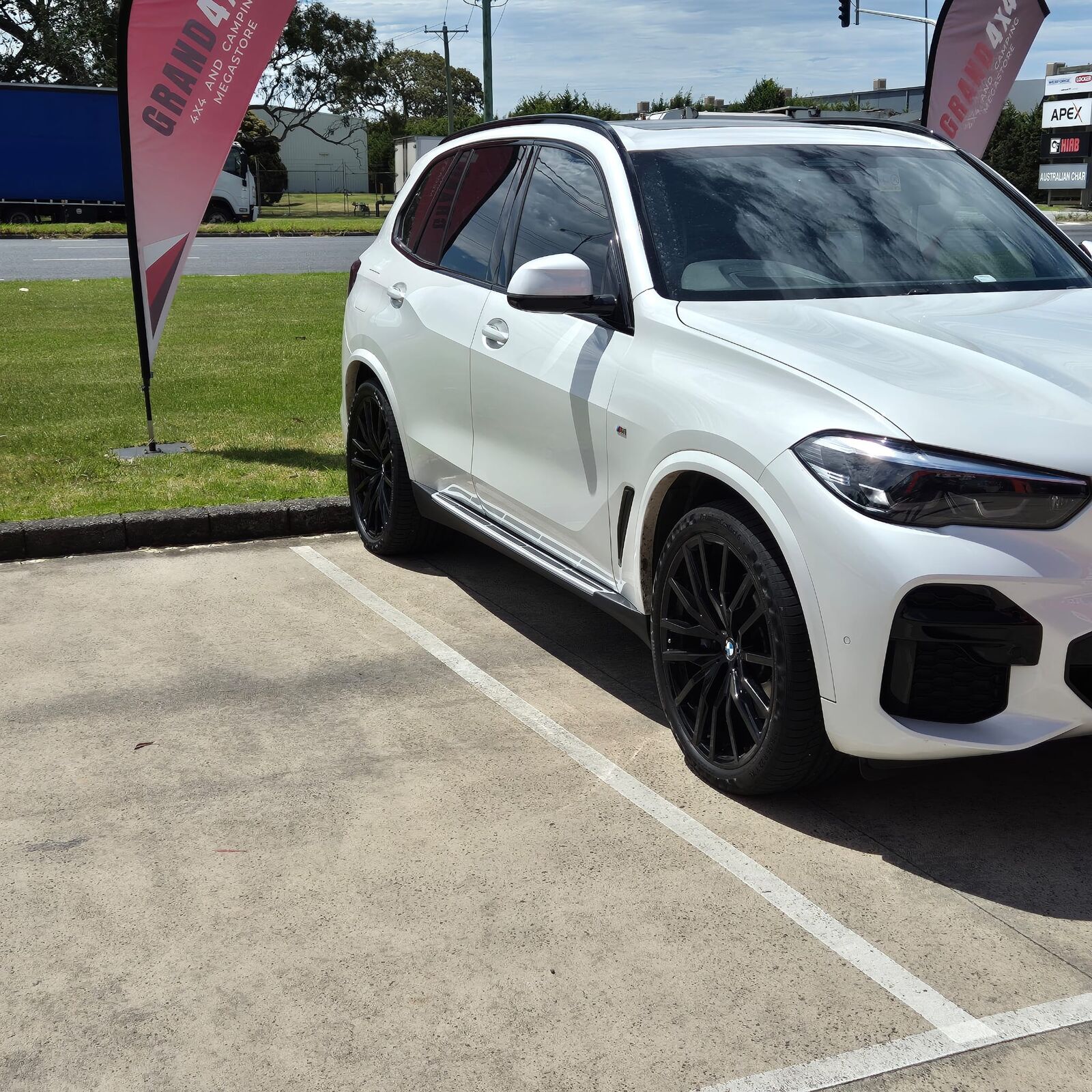 Luxury Side Steps Running Boards For BMW X5 G05 2018-Present - GRAND4x4