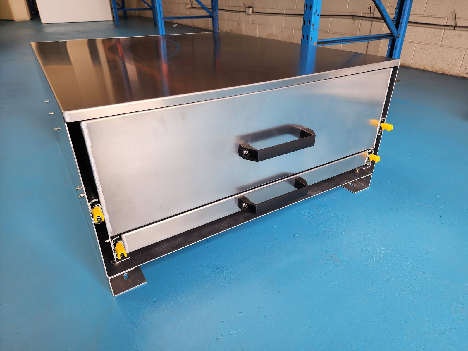 Canopy Drawer + Bench Unit 920L * 800W * 400H (Ext) Slide Out Bench ...