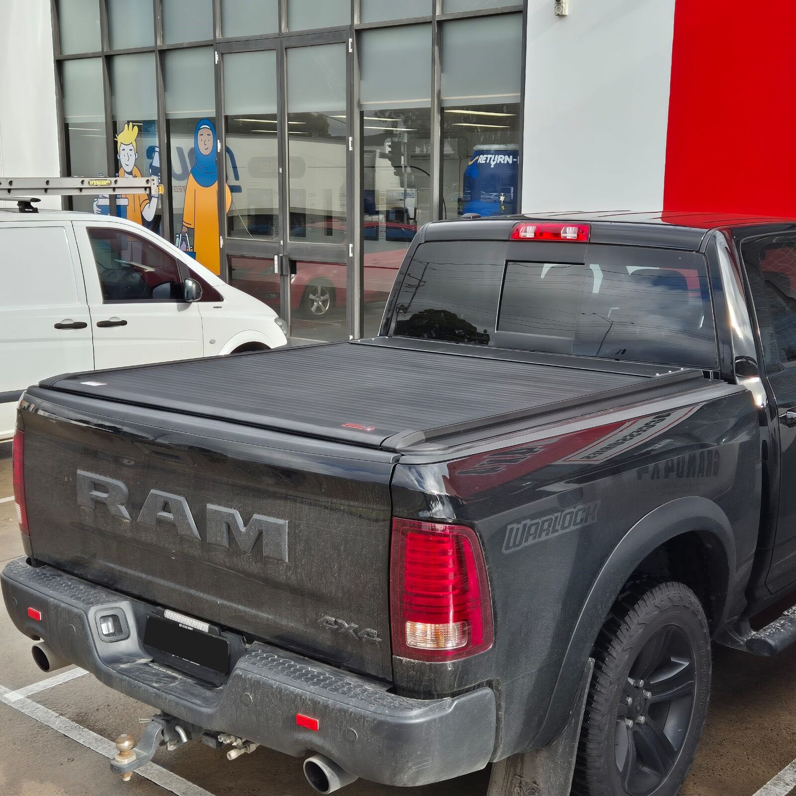 Electric Retractable Roller Shutter to suit RAM 1500 DS/DT 5'7" Tub No ...