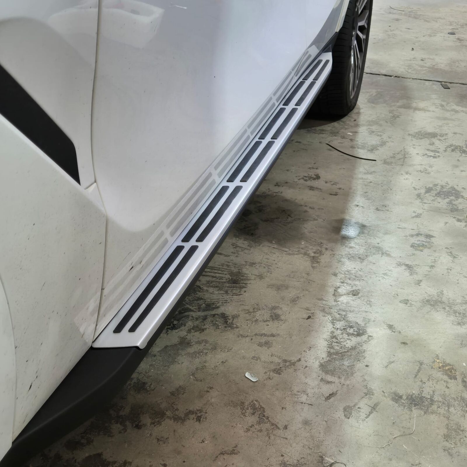 Luxury Side Steps Running Boards For BMW X6 G06 2019-Present - GRAND4x4