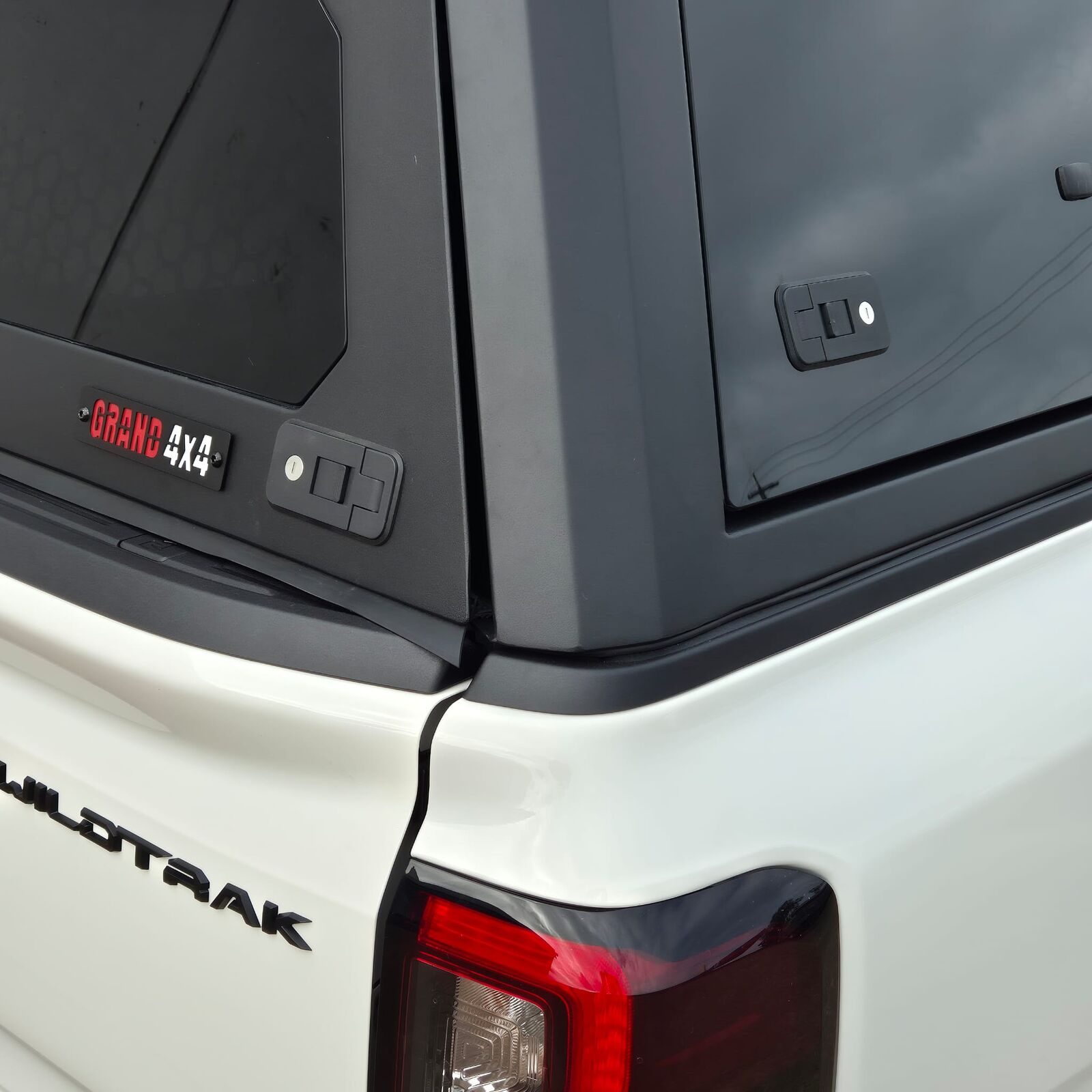 G4 Stainless Steel Ute Tub Canopy - For Nissan Navara NP300 2015-2024