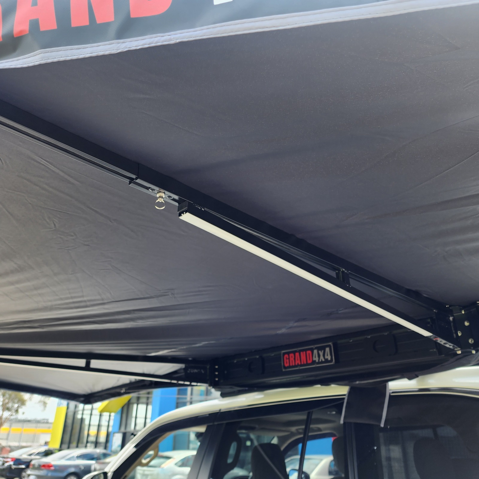 180 Awning (2.0m, Aluminium Cover) - GRAND4x4