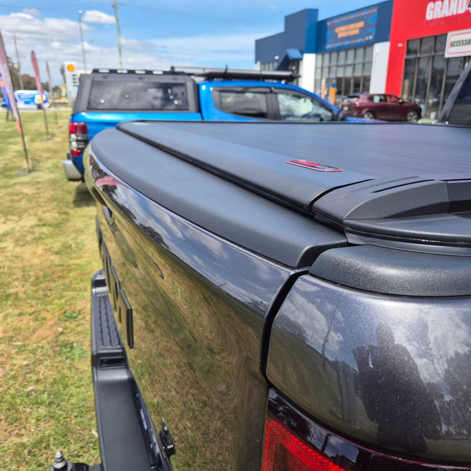 Electric Roller Shutter Cover to suit CHEVROLET SILVERADO 2500 Chevy ...
