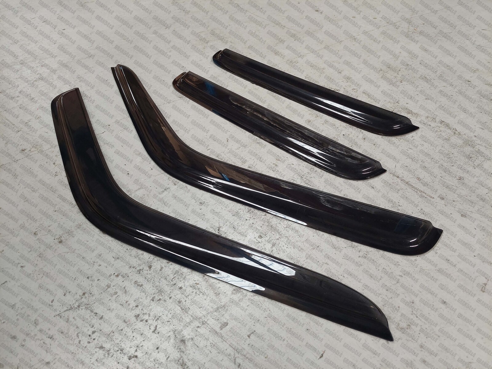 Weathershields Tinted Window Visors For Nissan Navara D22 2002 2015