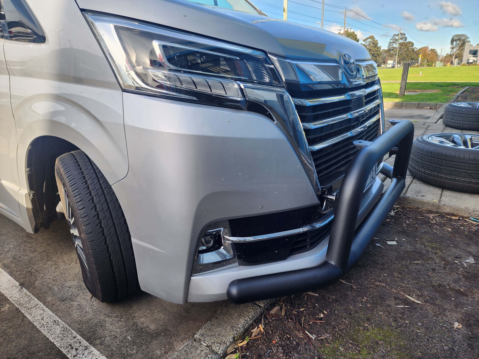 Goliath Nudge Bar for Toyota Hiace Van 2019-2025 LWB Version Light ...