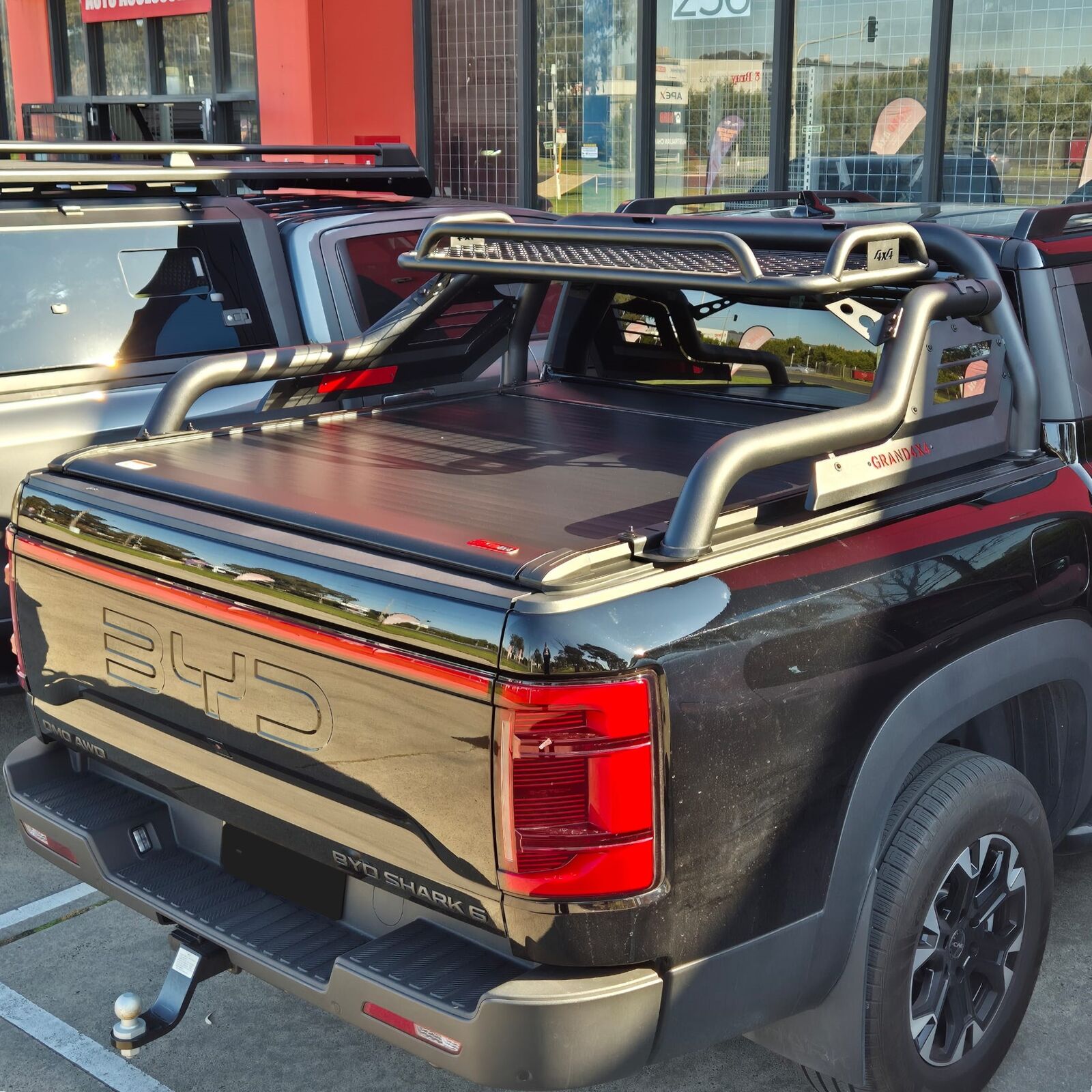 Electric Retractable Roller Shutter Cover for BYD Shark 6 Ute - GRAND4x4