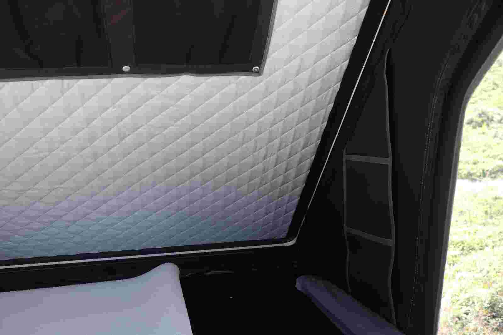 G4 Adventure XL Rooftop Tent + Solar Panel + Roof Rack - GRAND4x4